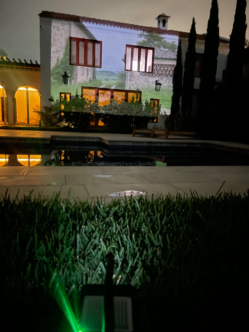 Mimono Portable Projector | Mimono - Designverse设计宇宙