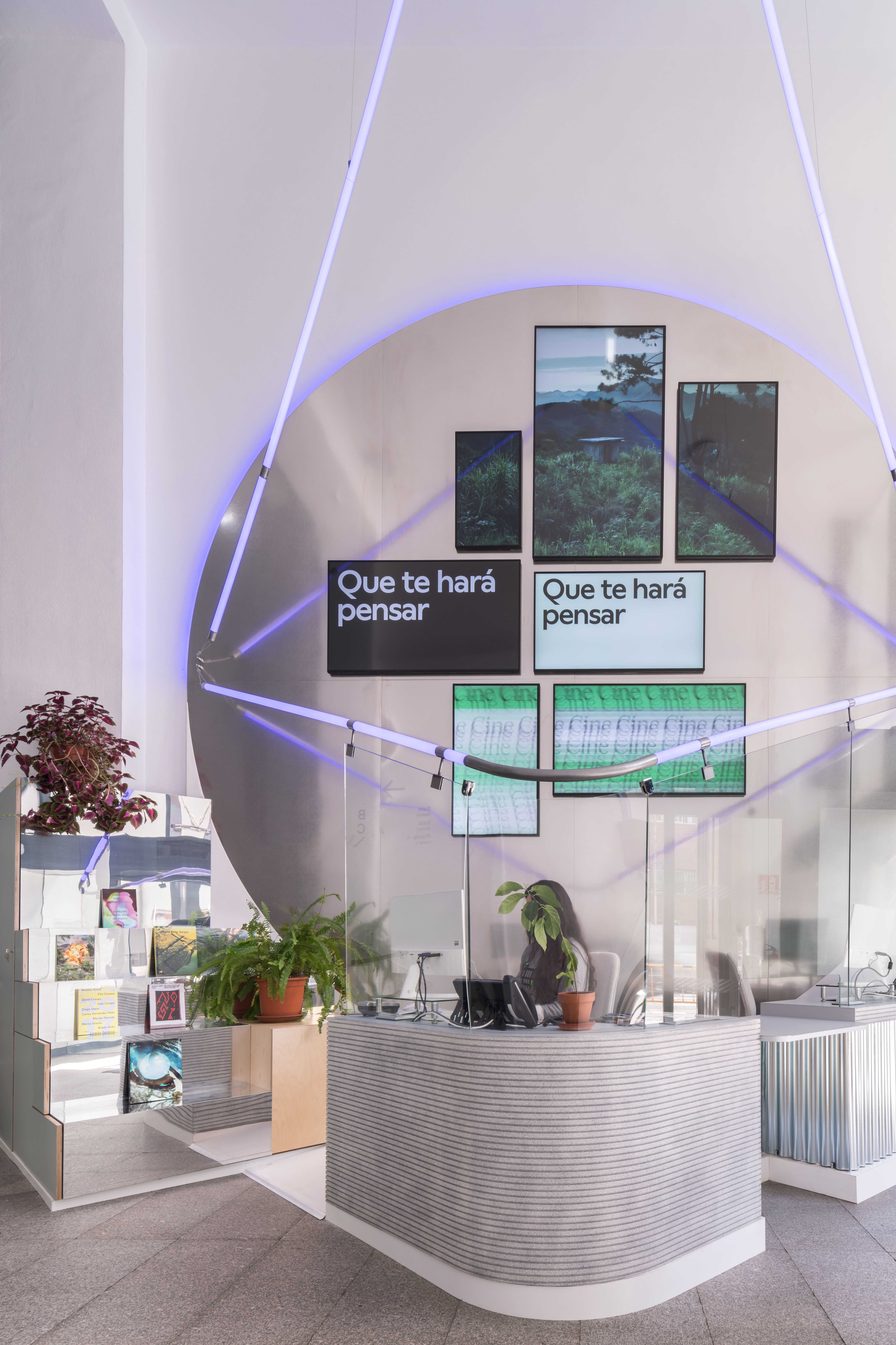 The Melting Sun | Enorme Studio - Designverse设计宇宙